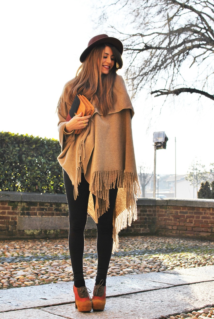 Tendencia: cómo usar y combinar un poncho | Mujer.com.uy